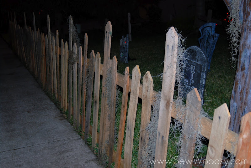 Halloween Wood Pallet Fence - Sew Woodsy